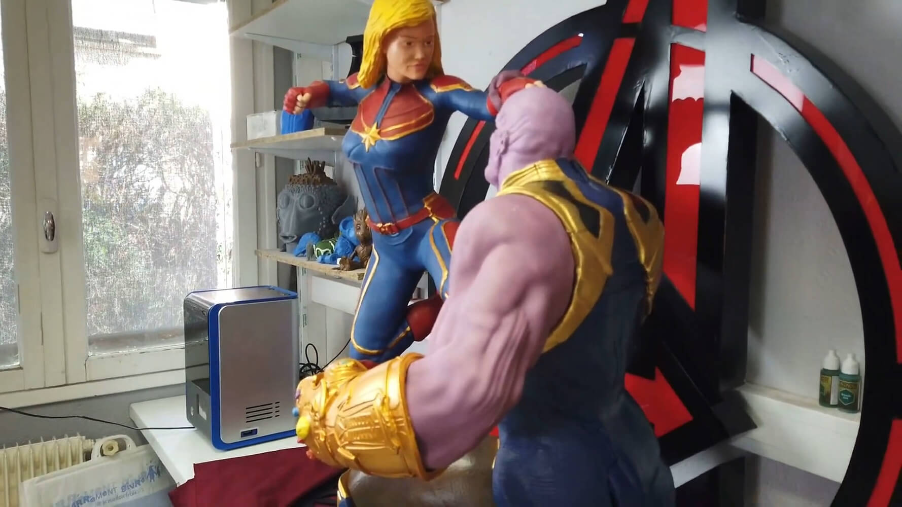 Captain Marvel Vs Thanos - 3D Model by 3DModelDesigner