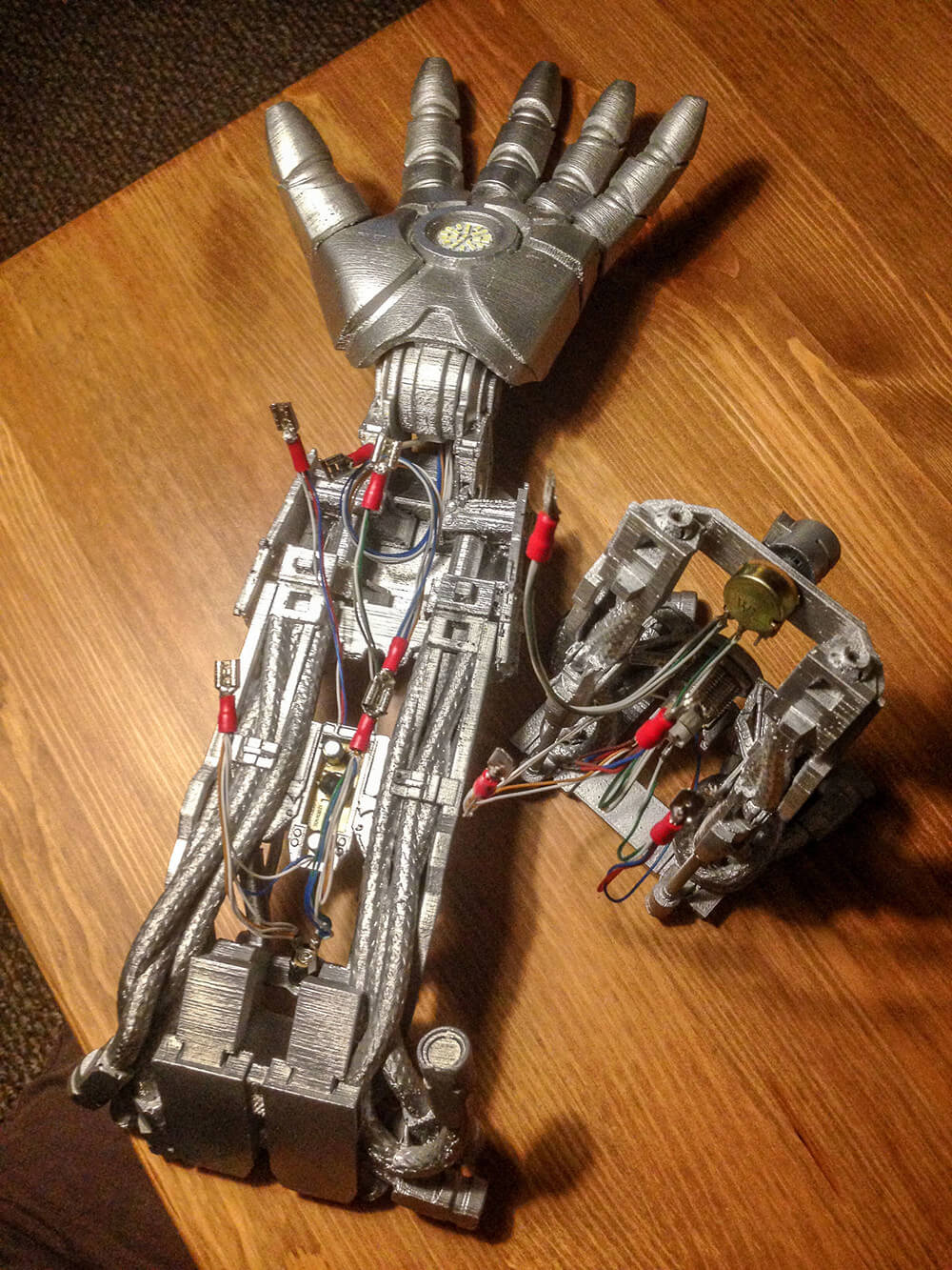 Iron Man Arm Lamp - 3D Model by 3DModelDesigner