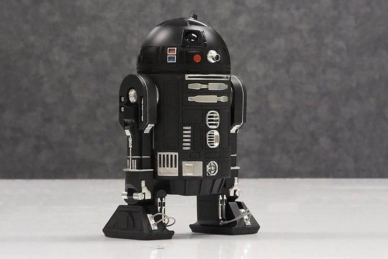 R2-D2 Astromech Droid Replica 3D Model by annwilde88