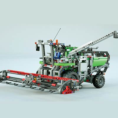 LEGO Combine Harvester - 3D Model by cat007