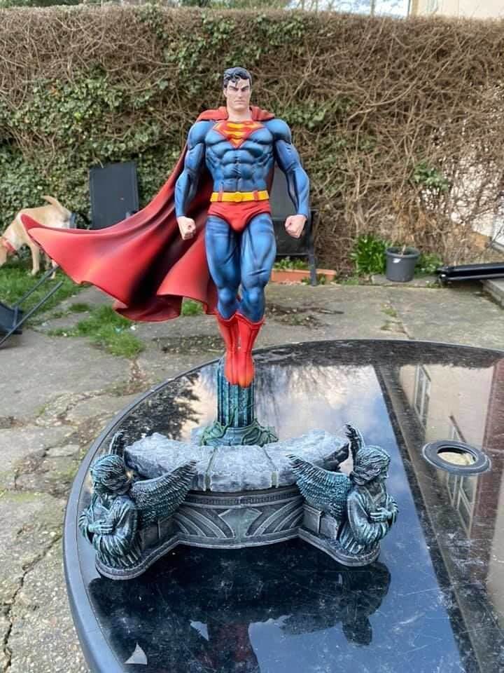 Superman Statue - 3D Print Model by cheriloyet