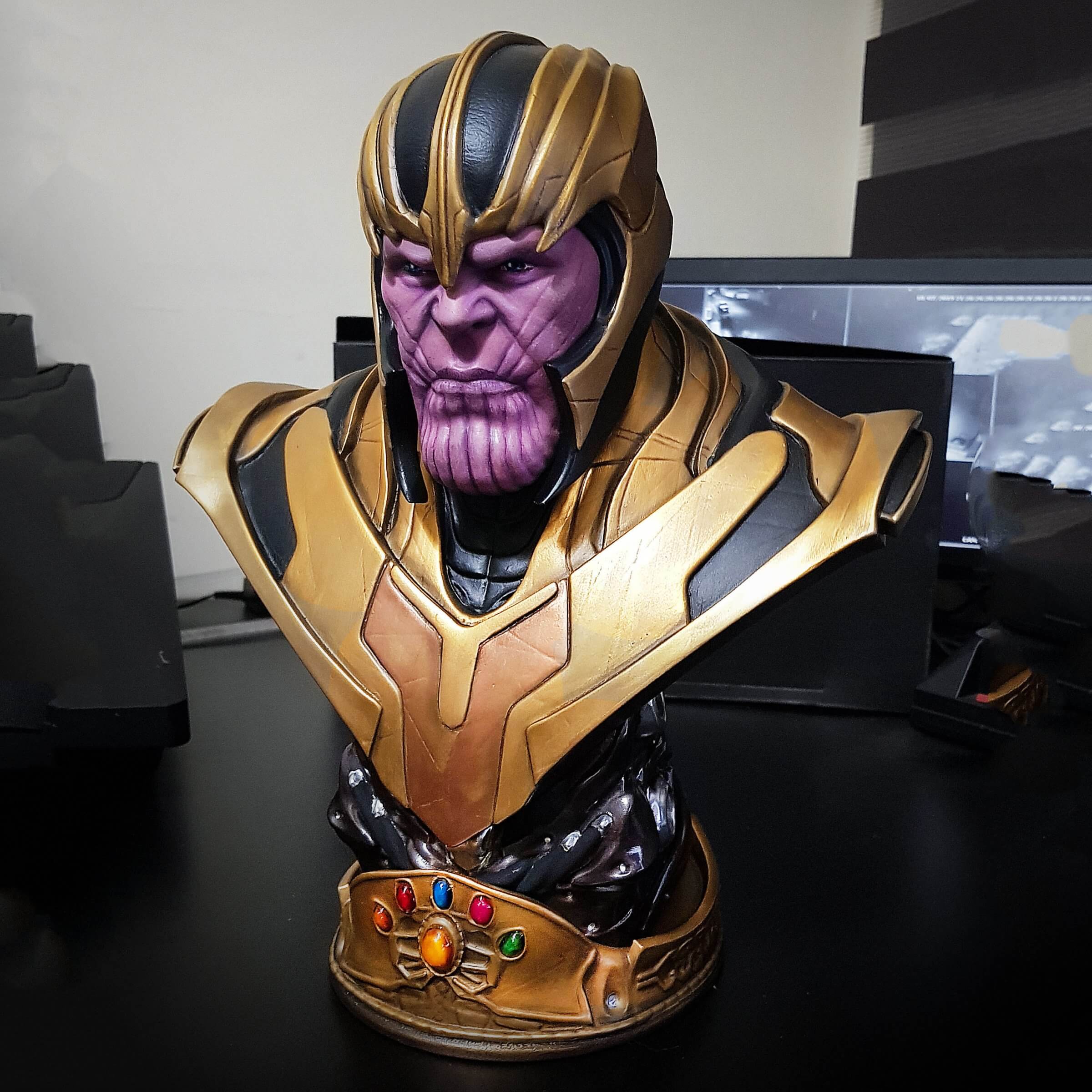 Thanos Bust - 3D Model by cheriloyet