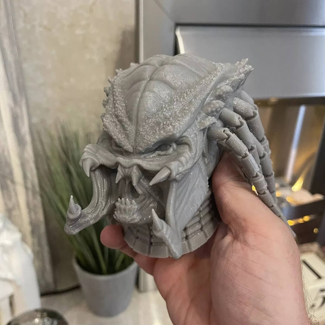 Predator Head With Dreadlocks - 3D Model by dawnhurt