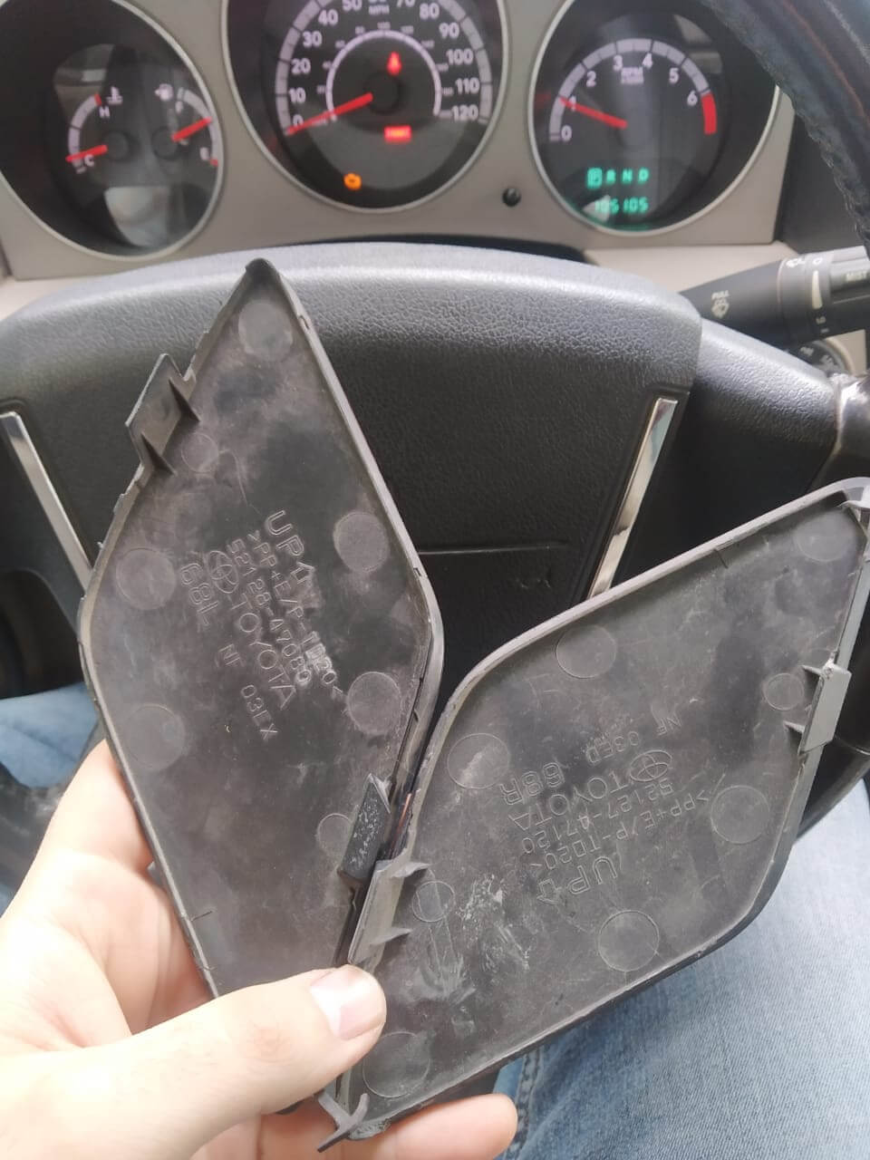 2018 Toyota Prius Front Left Bumper - 3D Model by Find3D