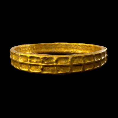 Square Pattern Medieval Ring - 3D Model by Get Dead Entertainment