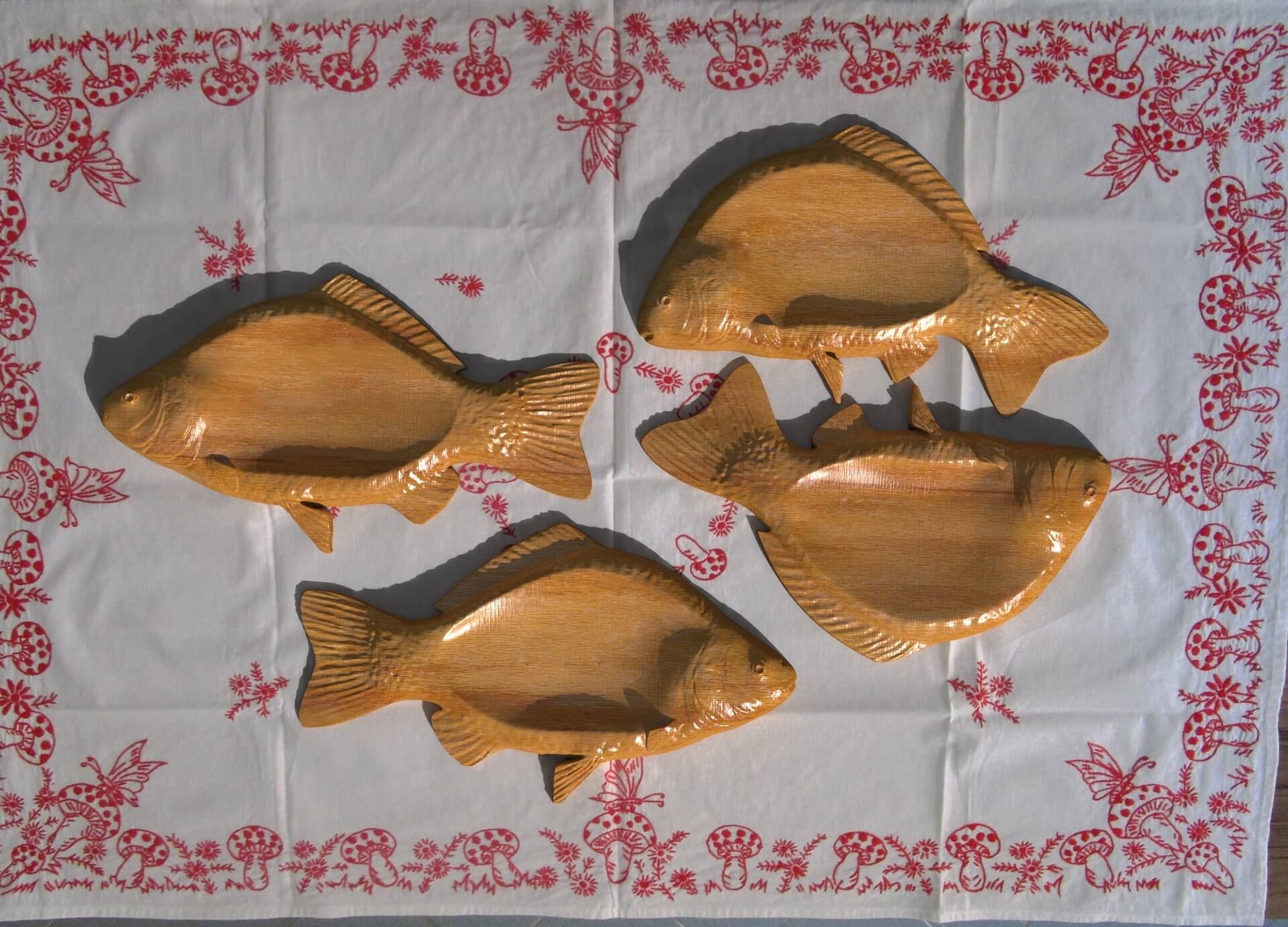 Fish Wooden Plate - 3D Model by HumanXYStudio