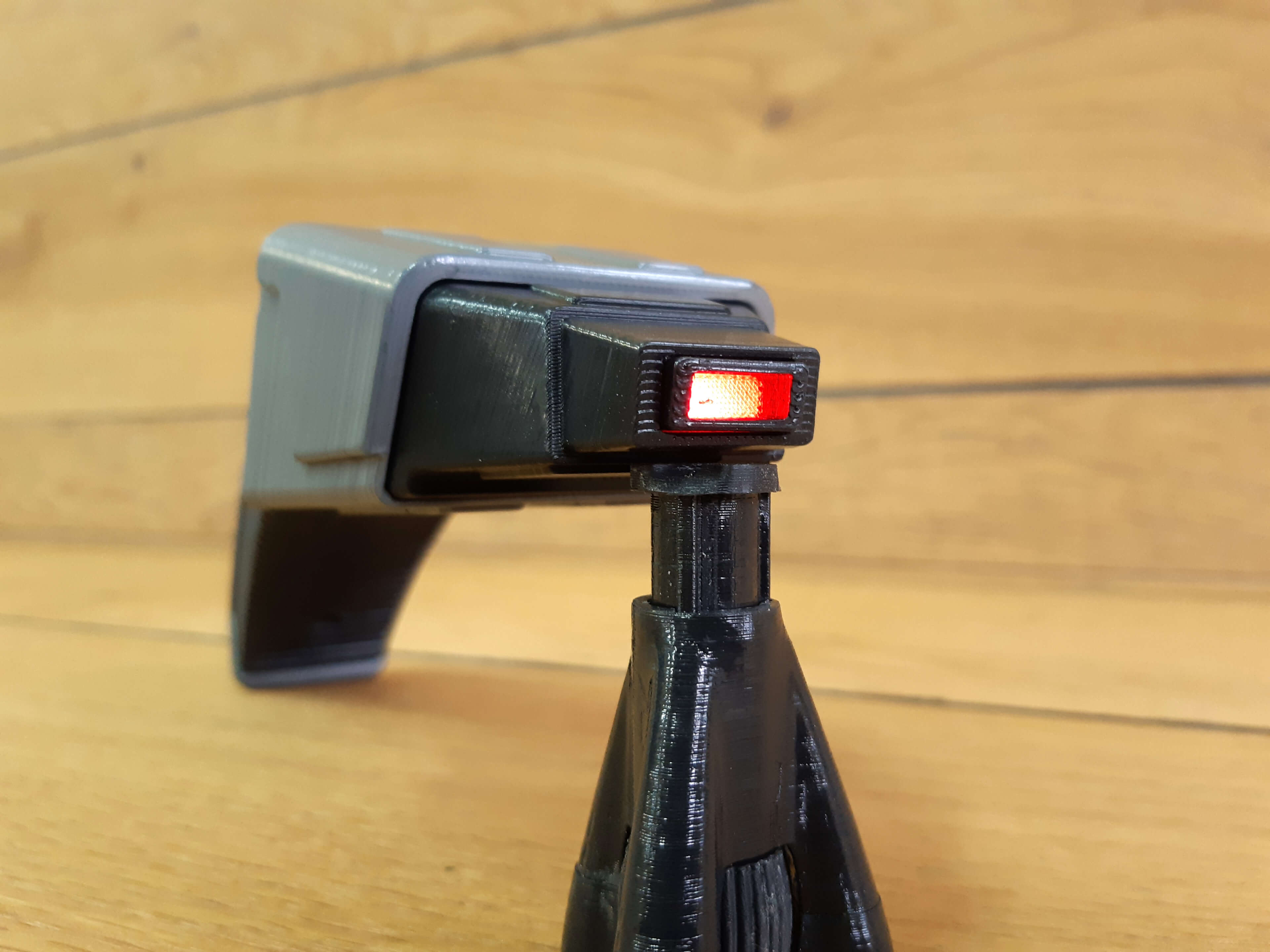 Star Trek Boomerang Phaser - 3D Model by MakerLab