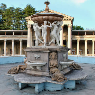 Fountain With Sculptures - 3D Model by Martin_Waters