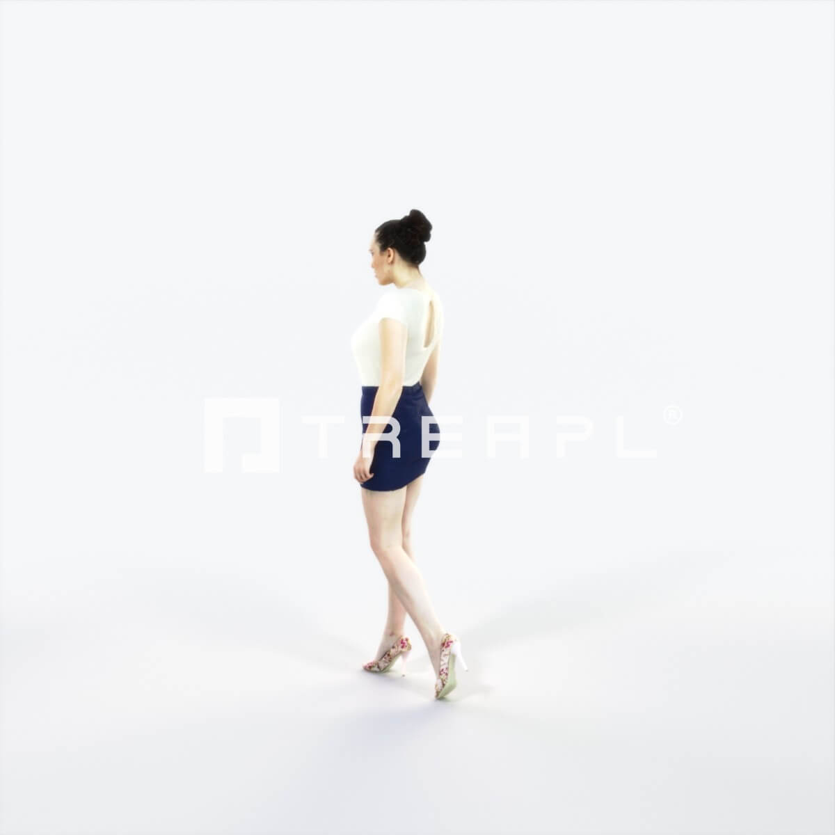 Dream 10H walking Casual Woman - 3D Model by Treapl